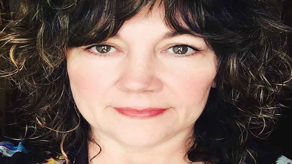 Shelly Phelps – Legendary [Single]